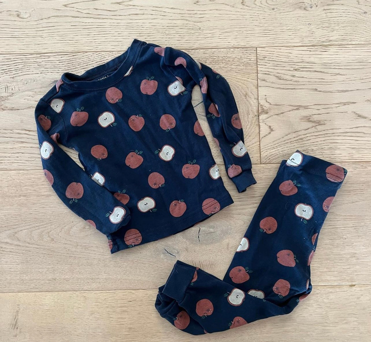 Petit Lemi Apple Pajamas