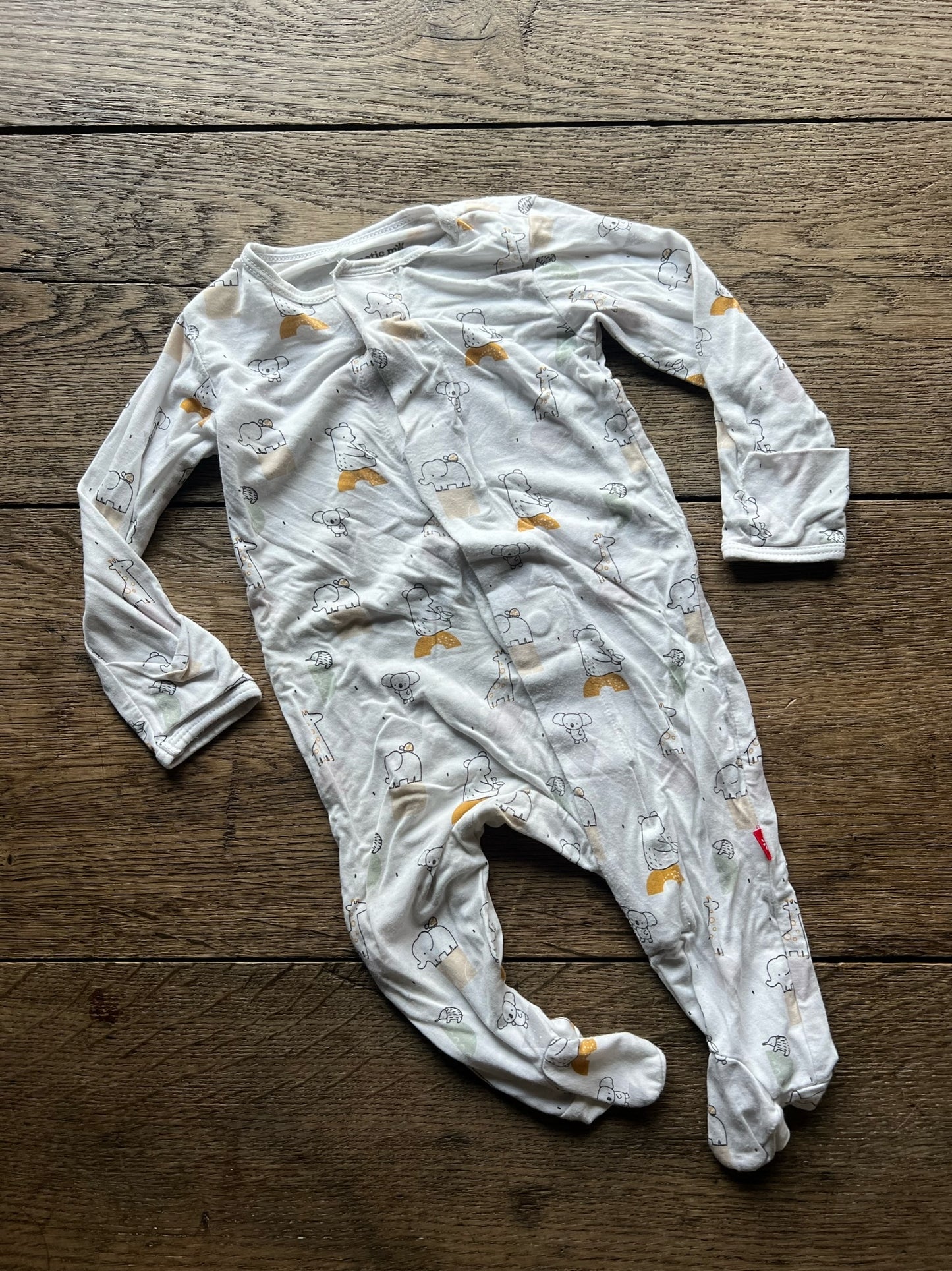 Magnetic Me Animal Sleeper – mini treehouse